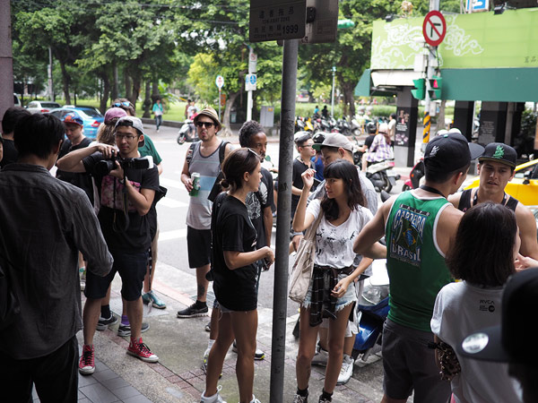 POW! WOW! TAIWAN / PART I – BOOOOOOOM! – CREATE * INSPIRE * COMMUNITY ...
