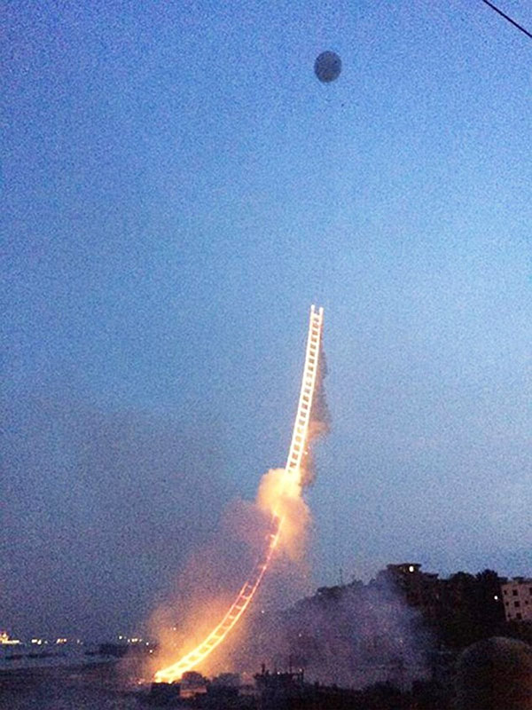 Cai Guo-Qiang’s Dazzling 1,650ft “Sky Ladder” Made of Fireworks Climbs ...