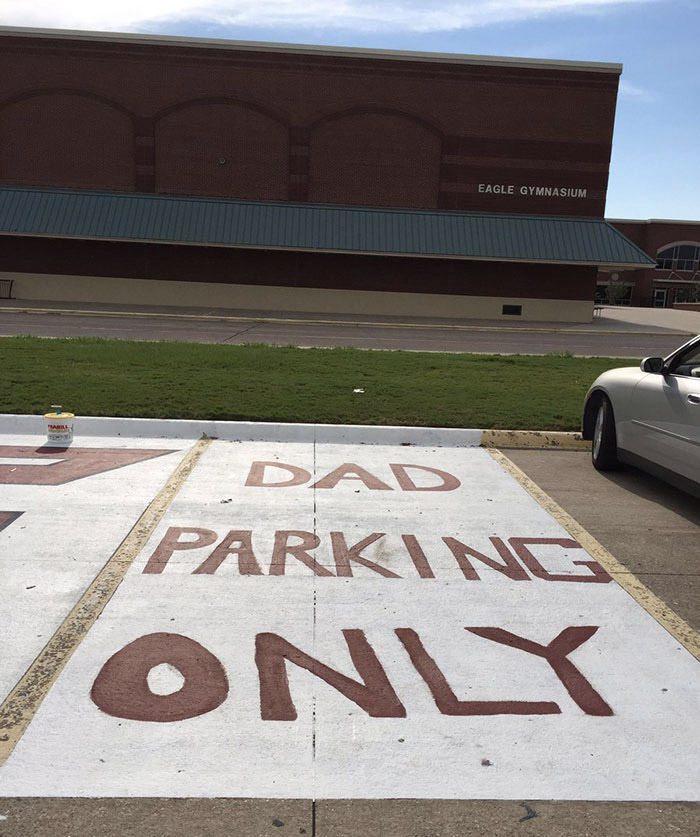 High School Seniors Paint Their Own Parking Spots – BOOOOOOOM! – CREATE ...