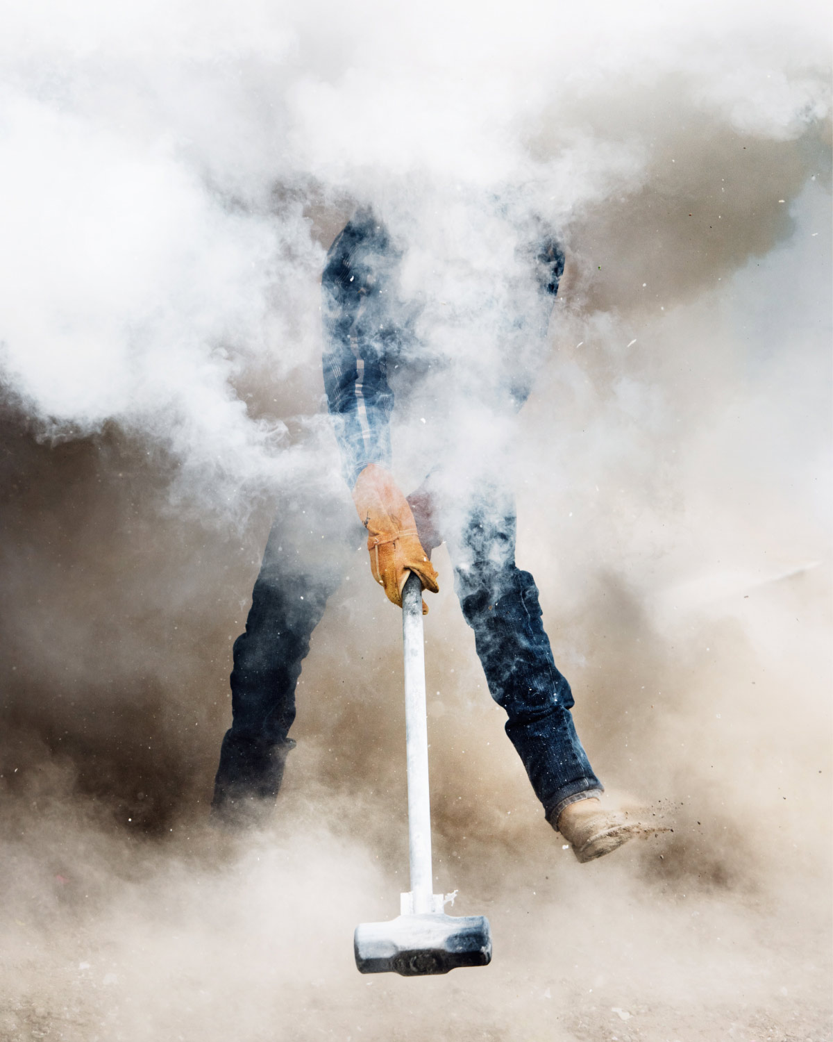 Photographer Thomas Prior Captures Mexican Festival of Sledgehammers ...