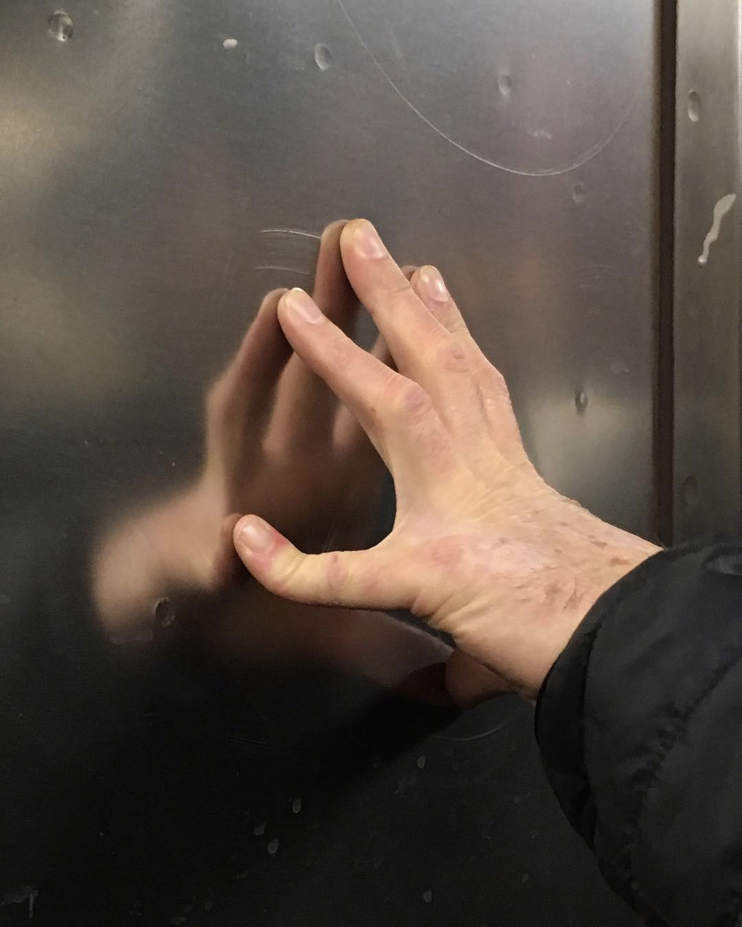 Best of Instagram: New York Photographer Hannah Ryan Captures Hands on ...