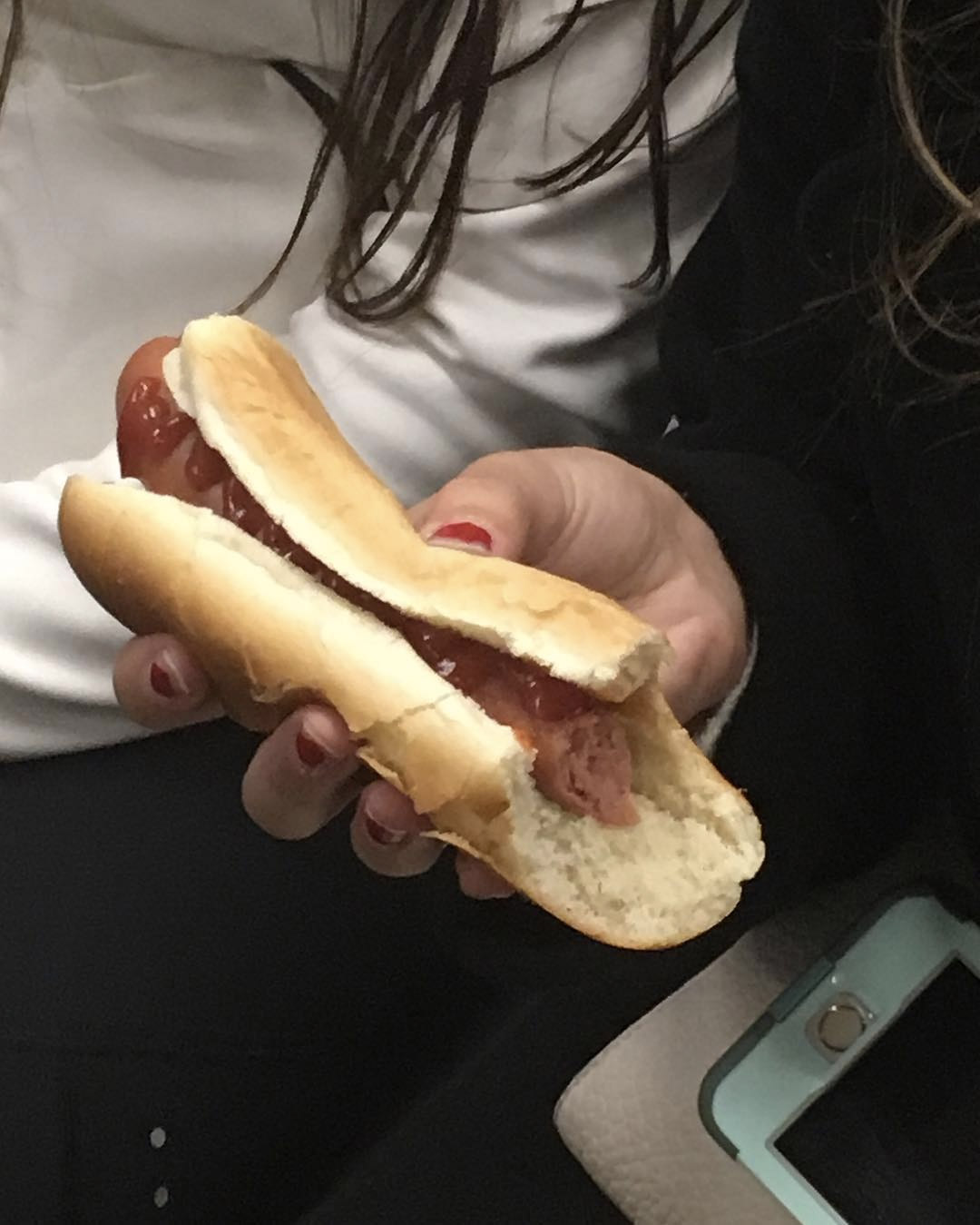 Best of Instagram: New York Photographer Hannah Ryan Captures Hands on ...