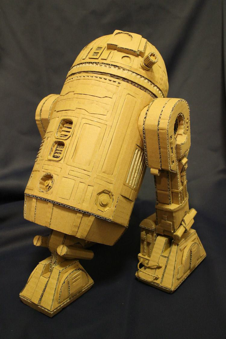Incredibly Detailed Sculptures Made From Old Amazon Boxes – BOOOOOOOM ...