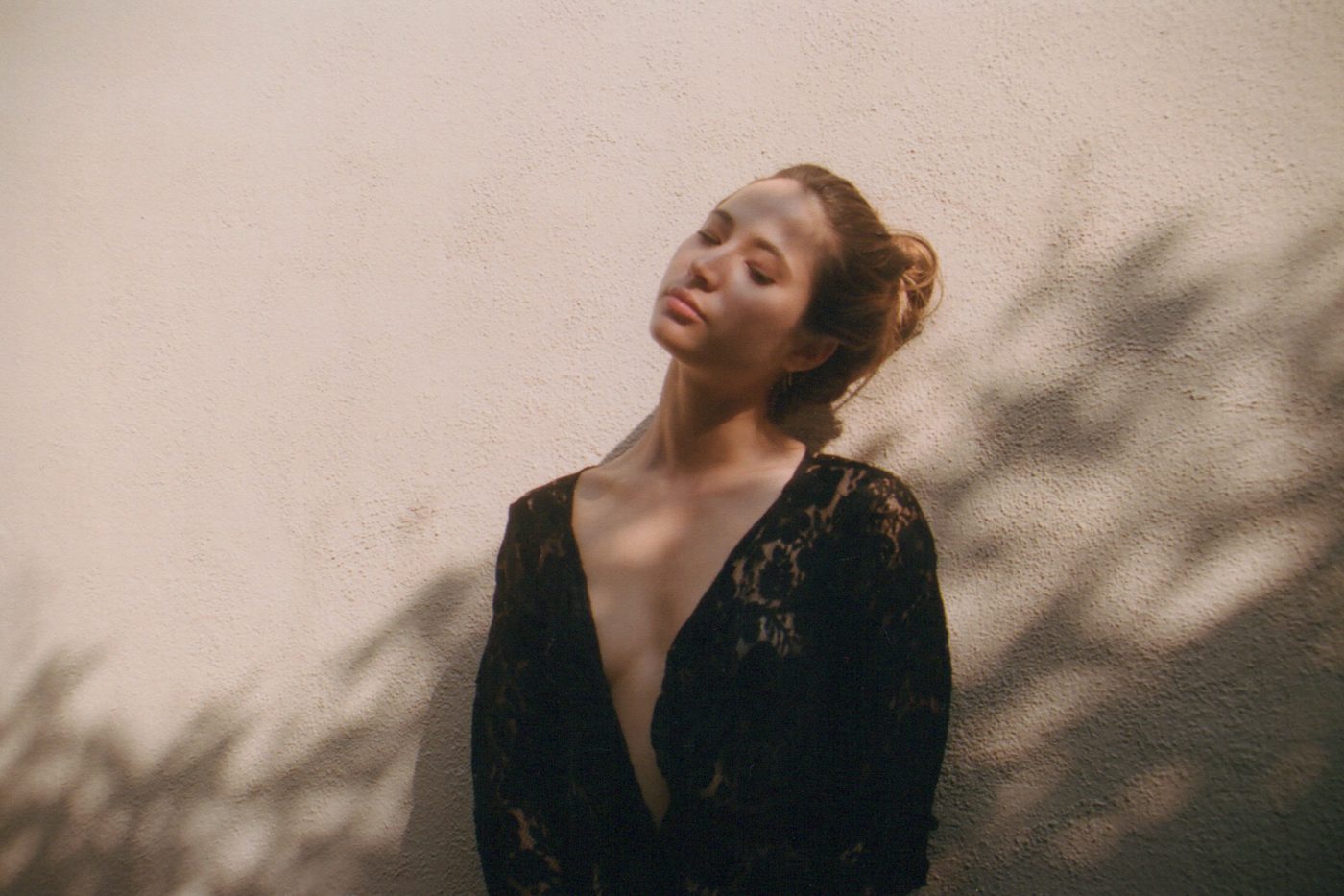 Hannah in Lace – BOOOOOOOM! – CREATE * INSPIRE * COMMUNITY * ART * DESIGN * MUSIC * FILM * PHOTO ...