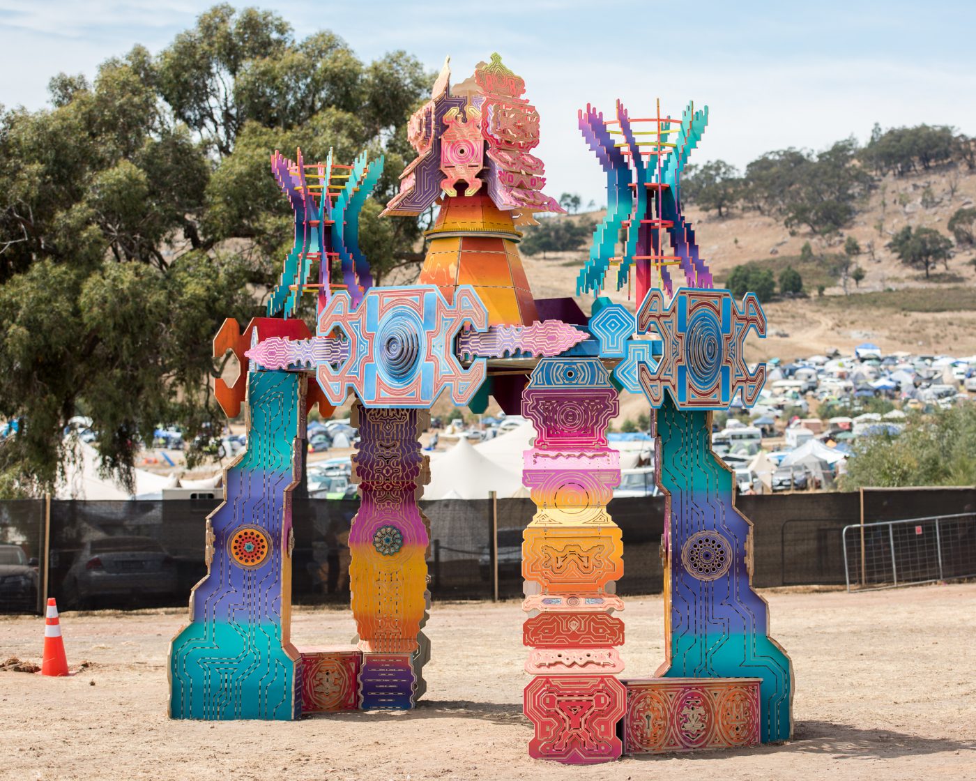 Toggles interactive Sculpture installation at Rainbow Serpent Festival 2018 – BOOOOOOOM ...