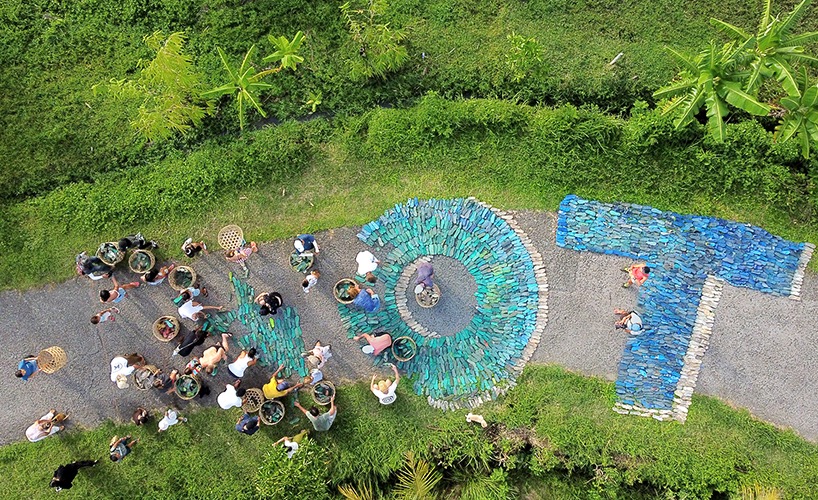 “MAKE ART NOT WAR” land-art installation aims to raise awareness and ...