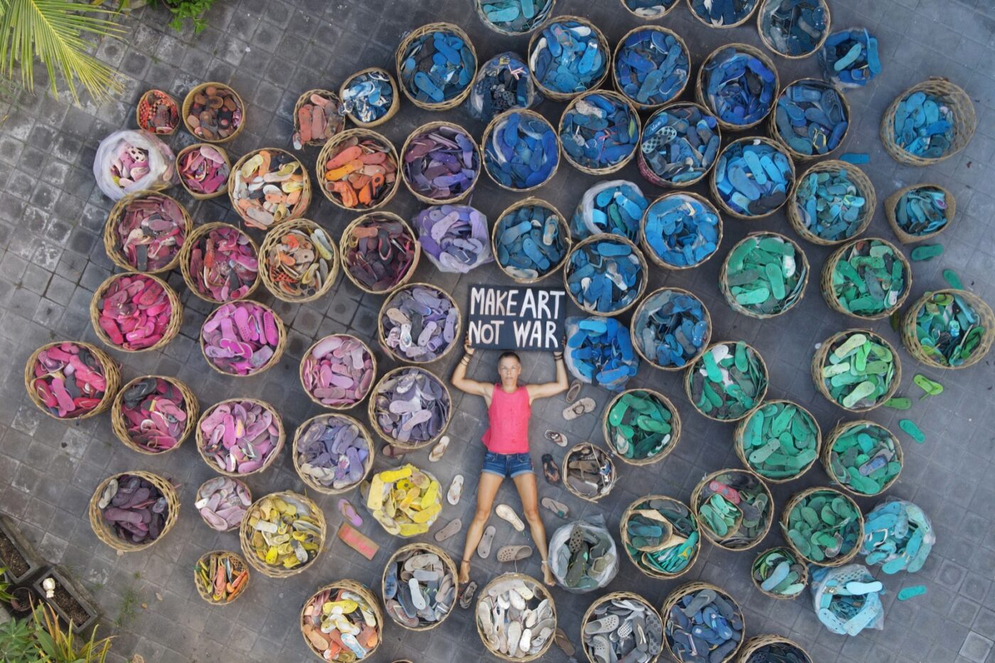 “MAKE ART NOT WAR” land-art installation aims to raise awareness and ...