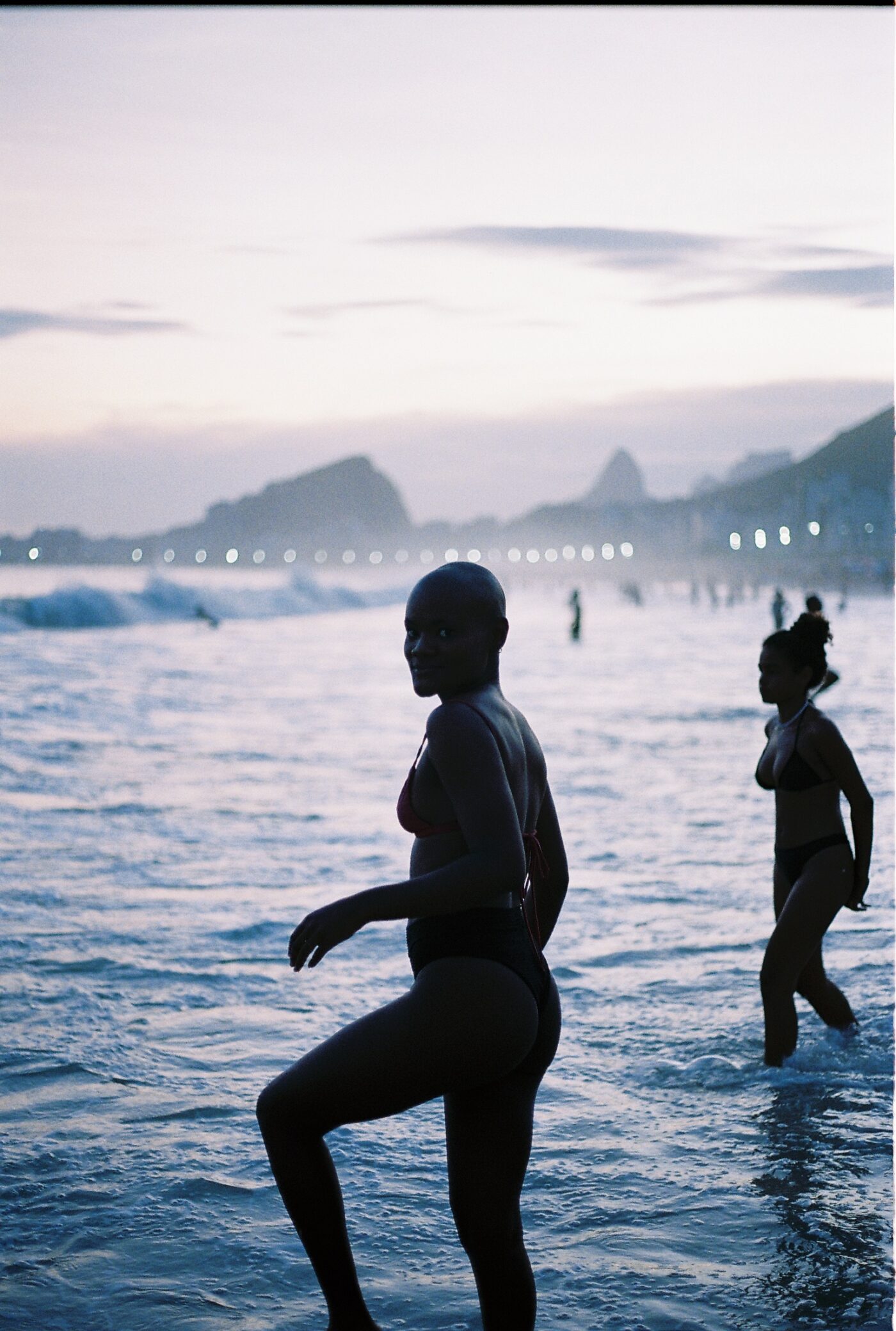 ”Tropicália” by Edison Alcaide – BOOOOOOOM! – CREATE * INSPIRE * COMMUNITY * ART * DESIGN ...