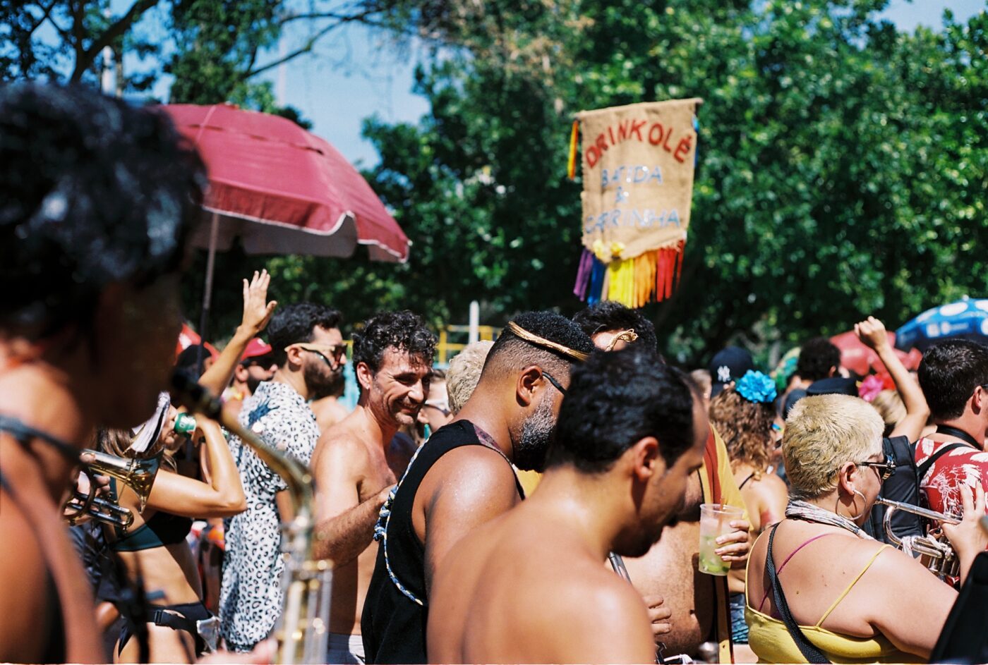 ”Tropicália” by Edison Alcaide – BOOOOOOOM! – CREATE * INSPIRE * COMMUNITY * ART * DESIGN ...