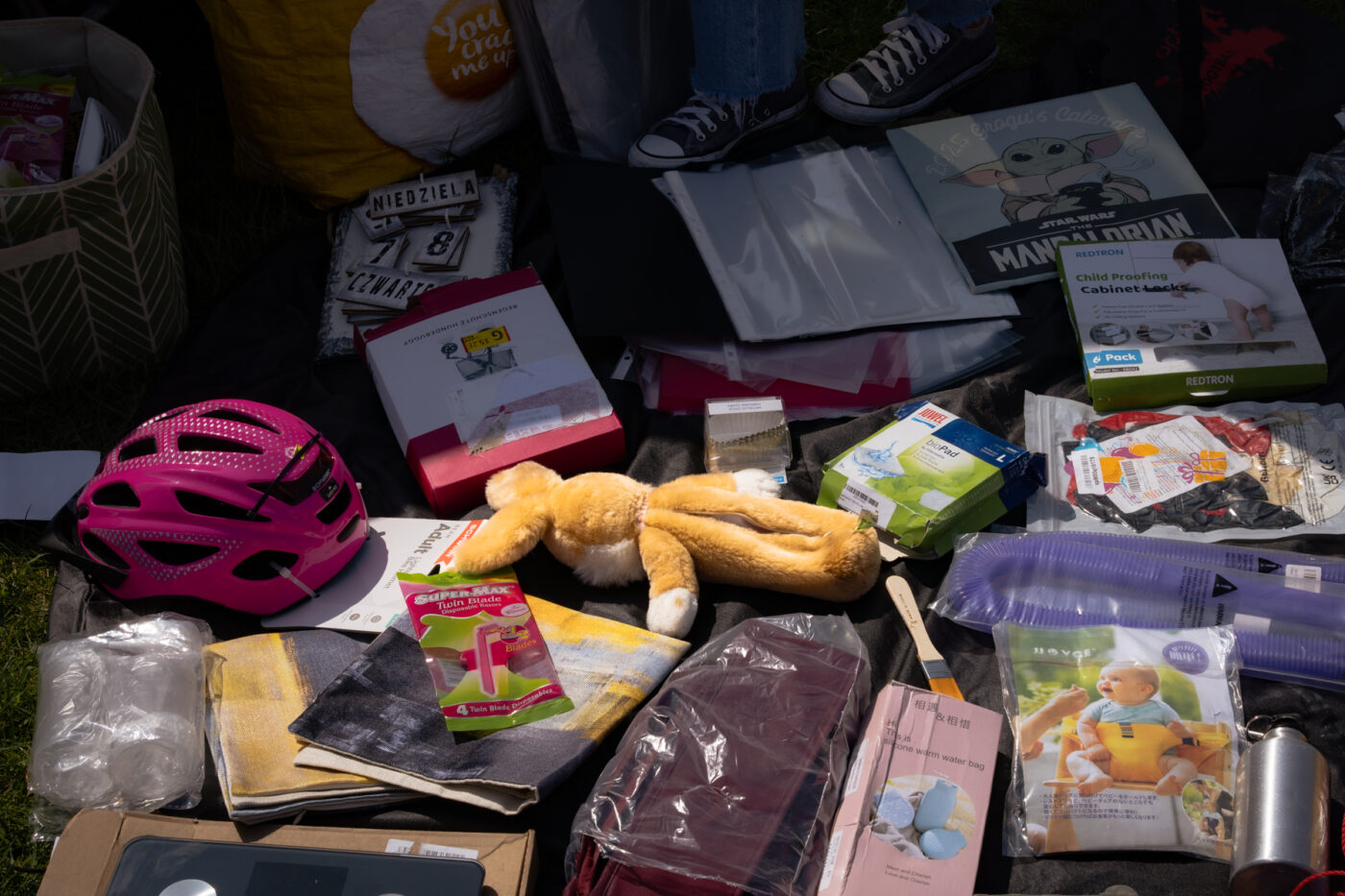 Behind The Clutter – BOOOOOOOM! – CREATE * INSPIRE * COMMUNITY * ART ...